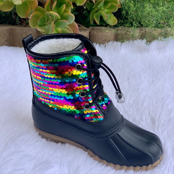 SHOEROOM21 BOUTIQIE | Shoes | New Girls Sequin Duck Boots | Poshmark